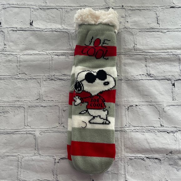 Peanuts | Accessories | Peanuts Snoopy Sherpa Lined Socks | Poshmark